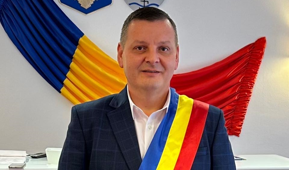 Poliţie politică la Primăria Tulcea.