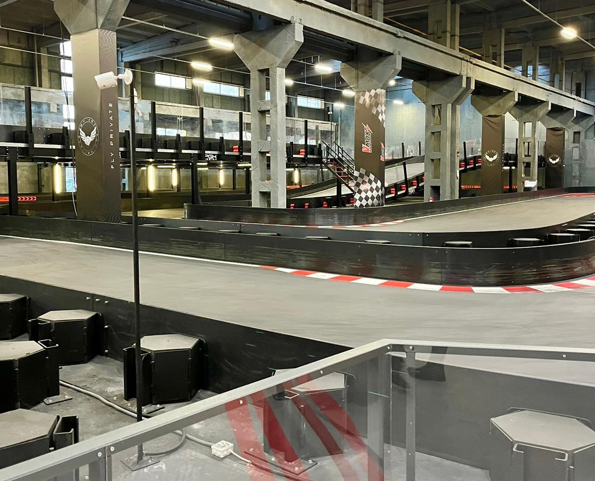 Un fost pilot de Formula 2 și-a extins afacerile în Iași